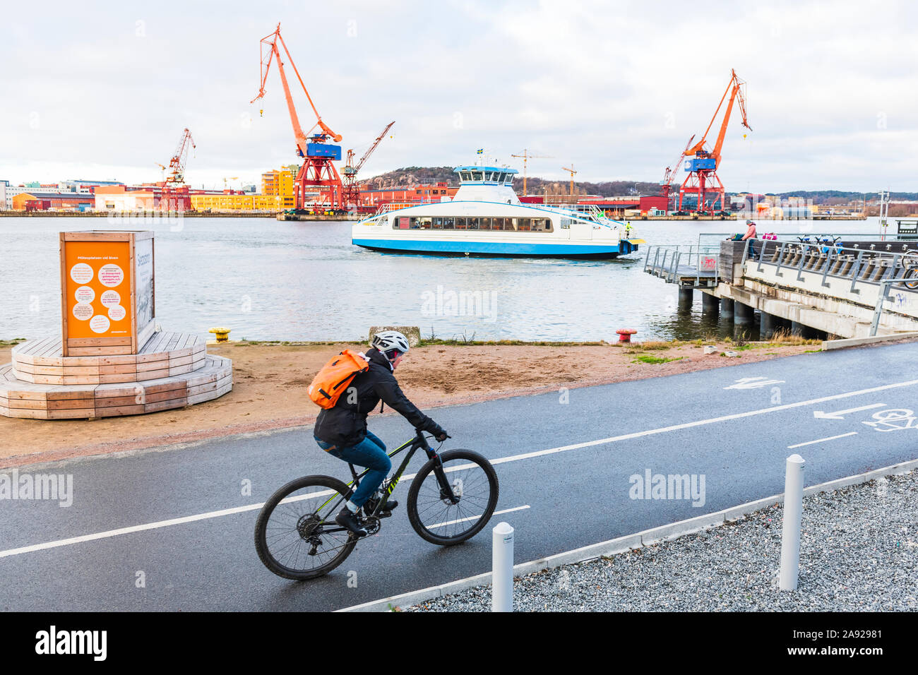 Real cycling hi-res stock photography and images - Alamy