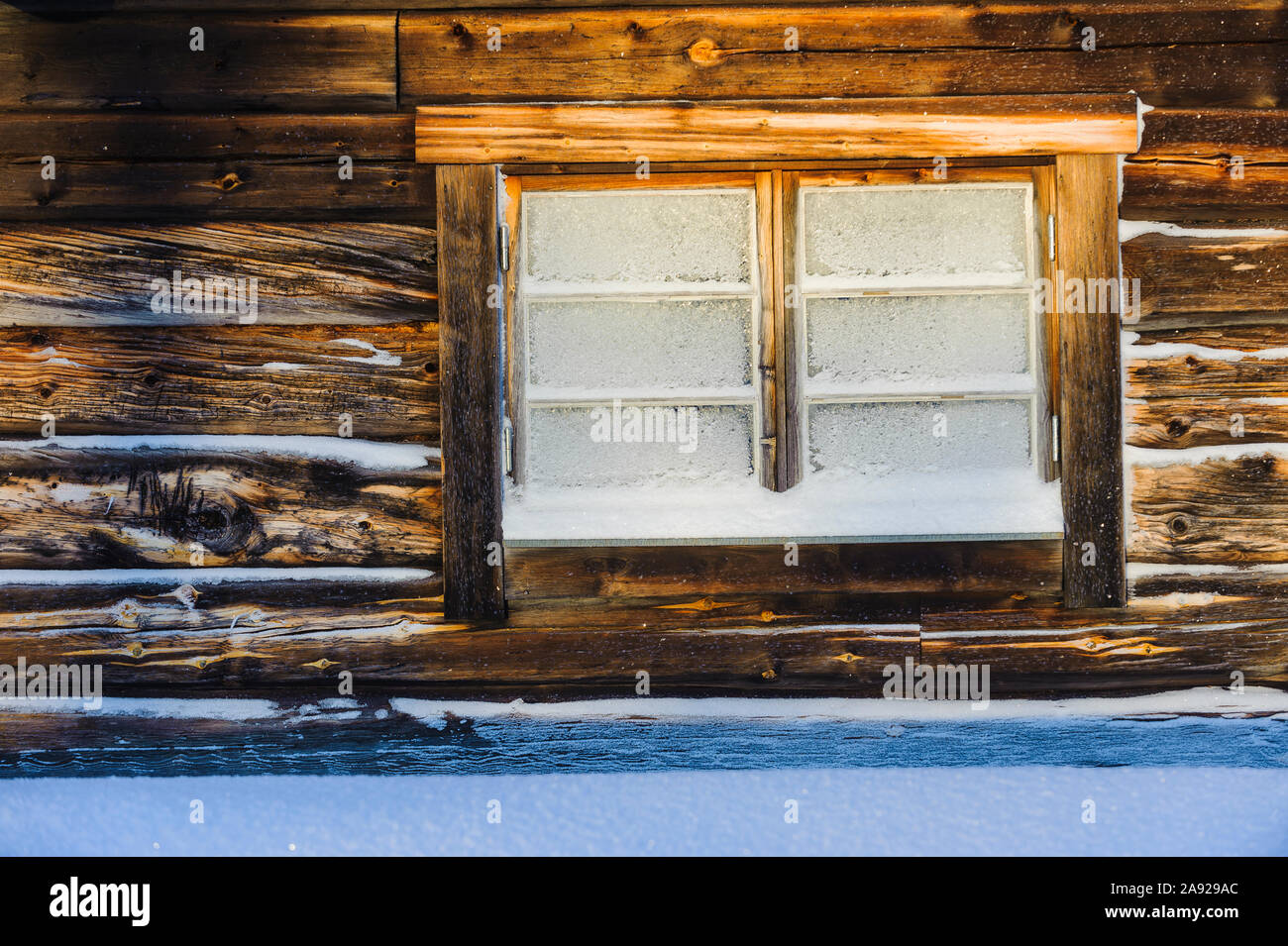 Covering window hi-res stock photography and images - Alamy