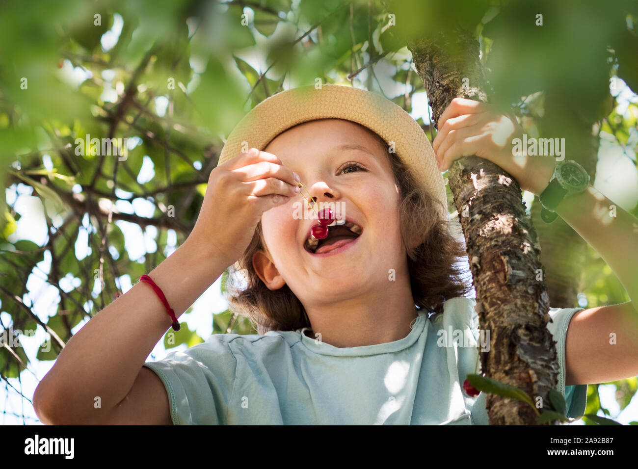 Girl on boys shoulders hi-res stock photography and images - Alamy