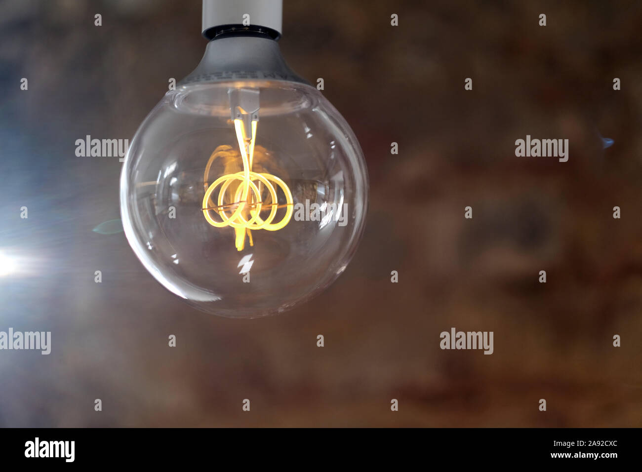 Ball shaped lamp hi-res stock photography and images - Alamy