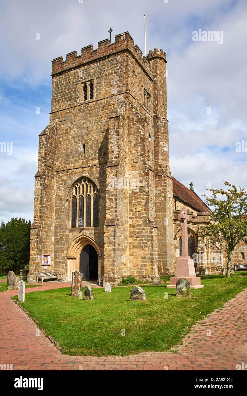 Sandstone church building hi-res stock photography and images - Alamy