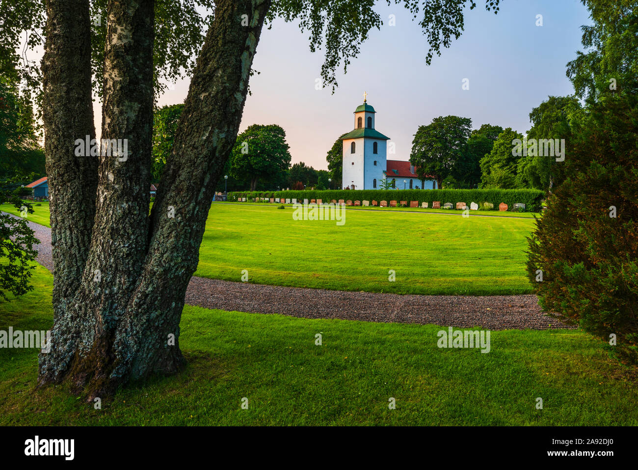 Church building image hi-res stock photography and images - Alamy