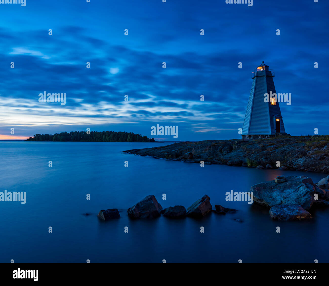 Dusk blue color hi-res stock photography and images - Alamy