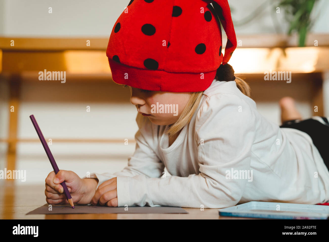 Draw the image hi-res stock photography and images - Alamy