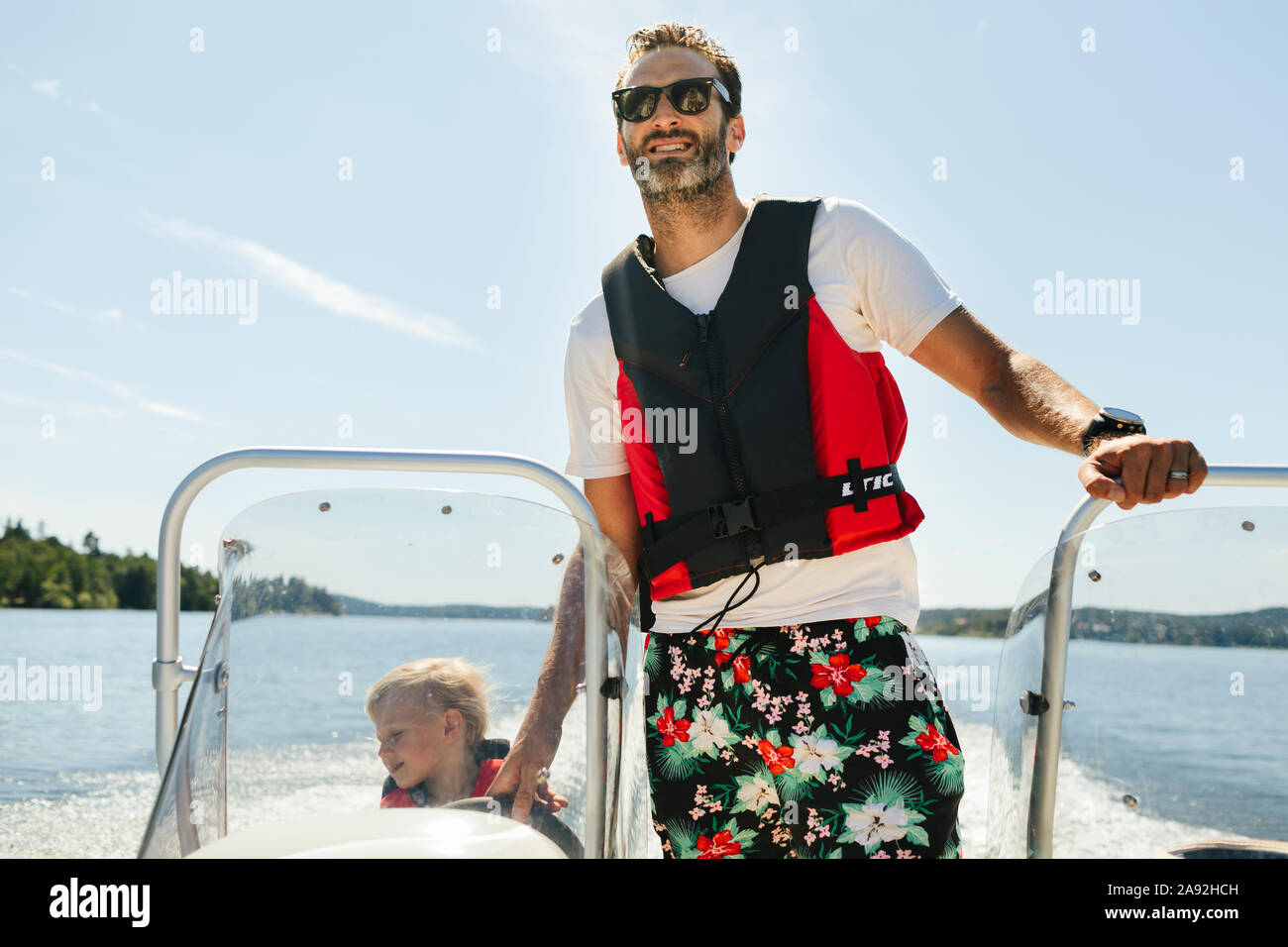 Father and daughter on boat hi-res stock photography and images - Alamy