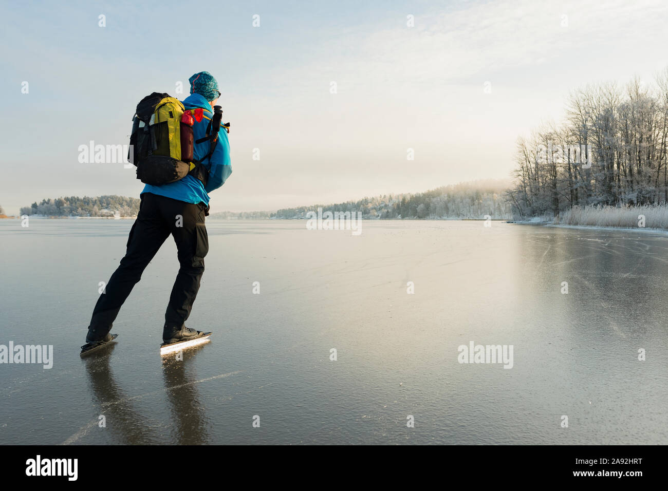 Speed skating back hi-res stock photography and images - Alamy