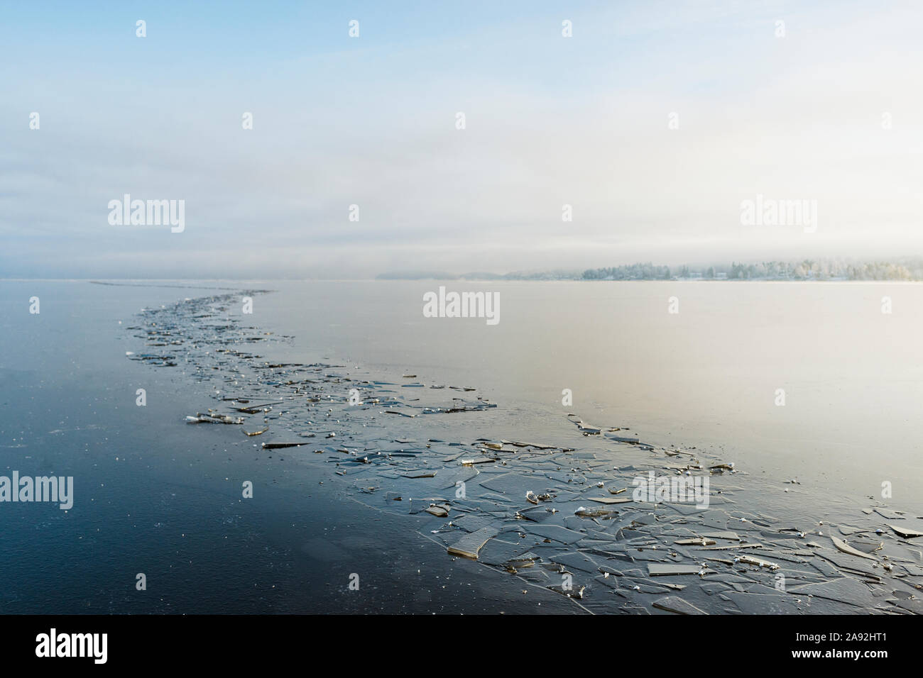 Crack image hi-res stock photography and images - Alamy