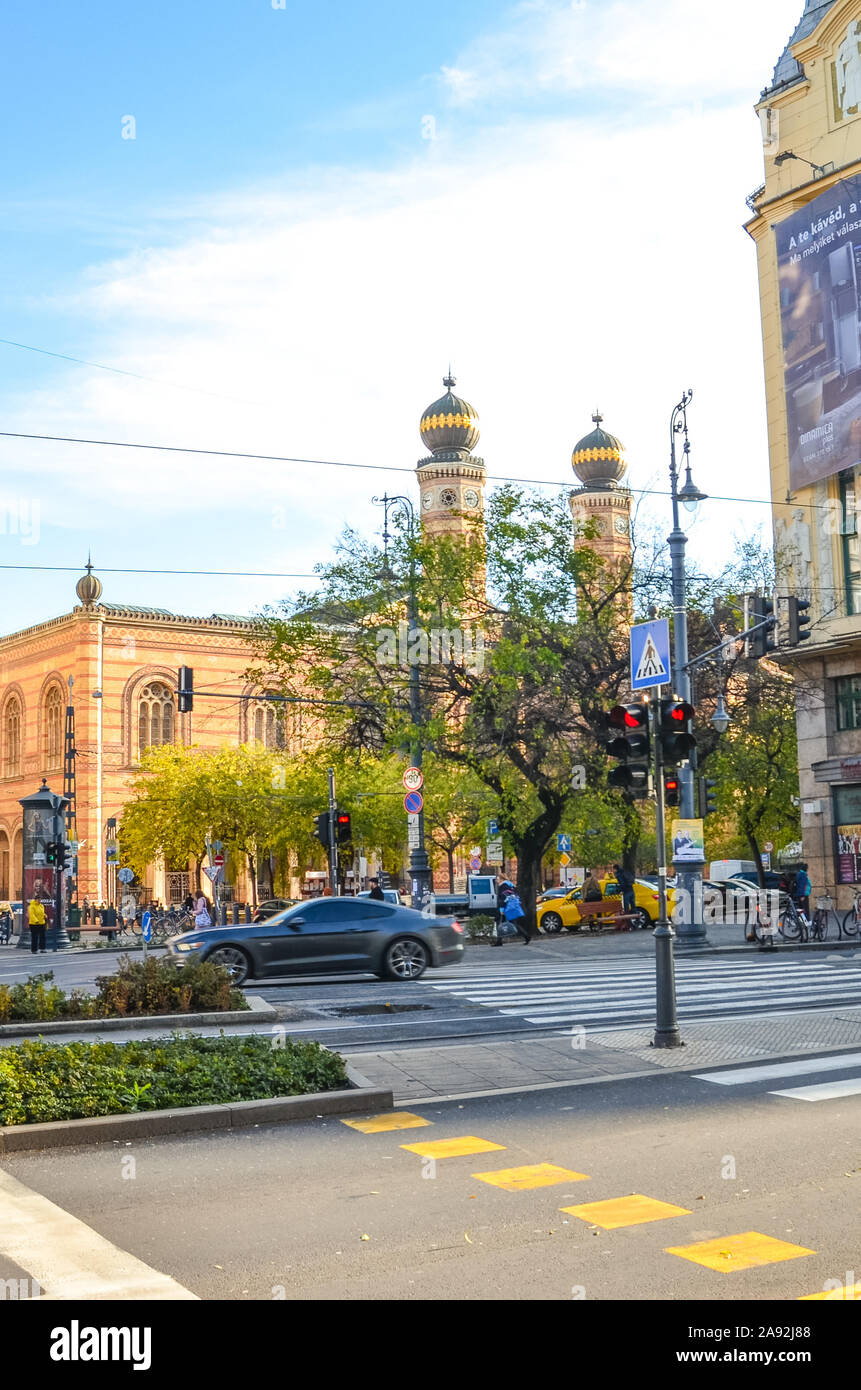 Hungary jews synagogue budapest hi-res stock photography and images - Alamy
