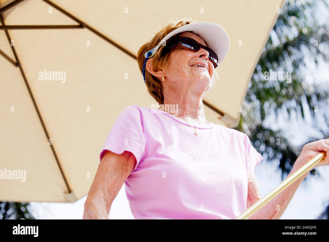 Seniors playing shuffleboard hi-res stock photography and images - Alamy