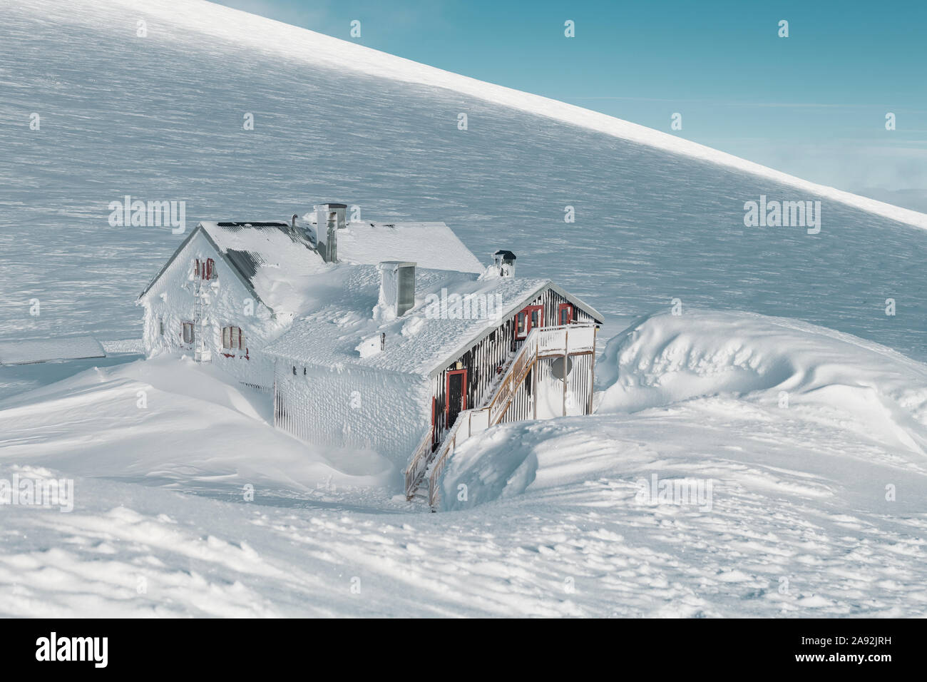 Building snow winter cold climate hi-res stock photography and images ...
