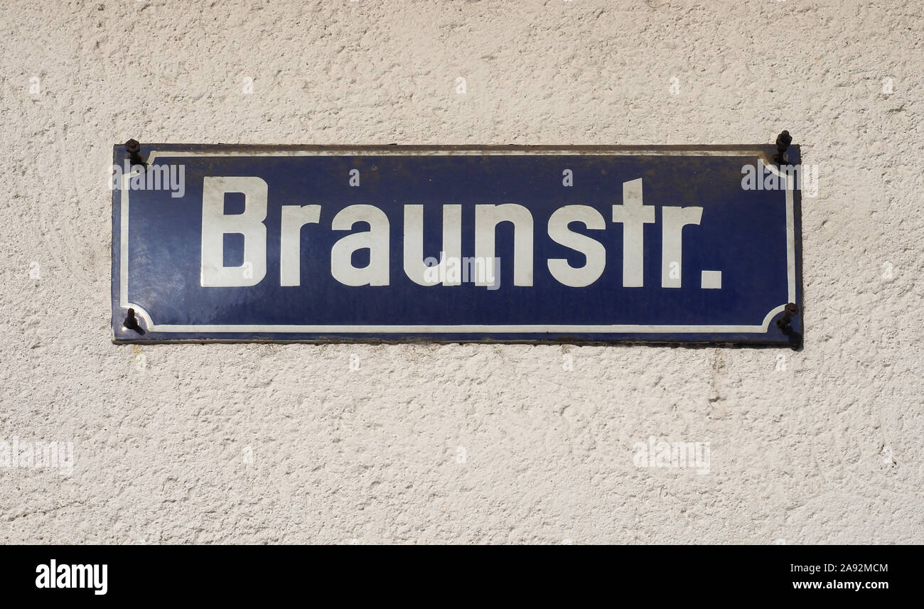 Koeln strasse hi-res stock photography and images - Alamy