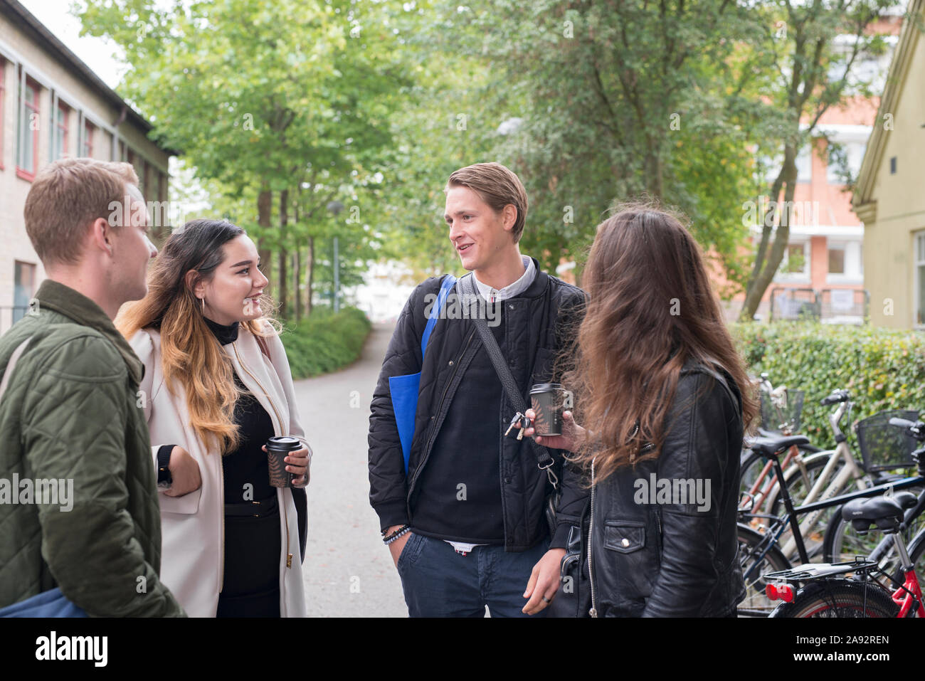 Real life conversation hi-res stock photography and images - Alamy
