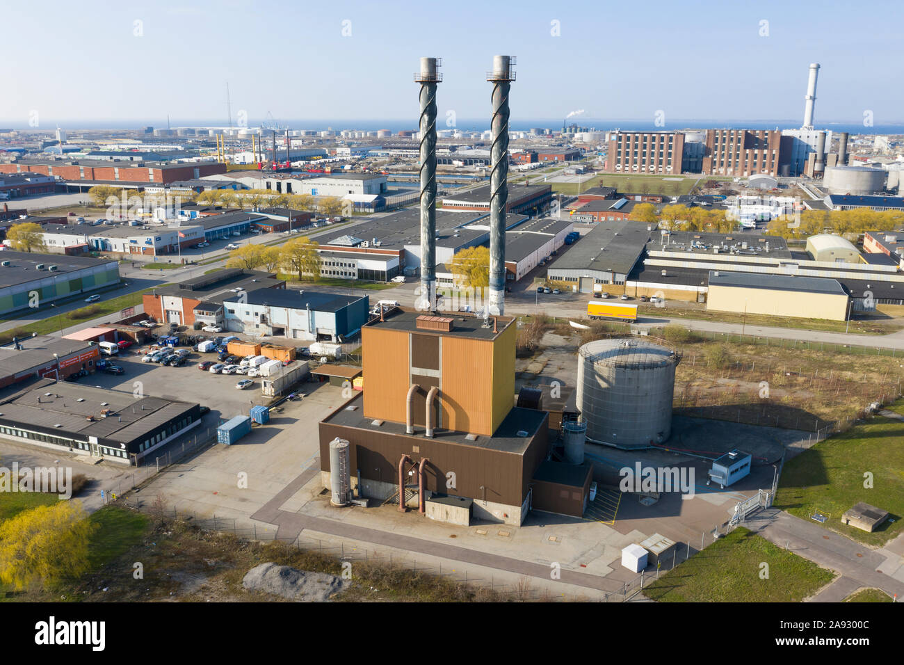 Factory building hi-res stock photography and images - Alamy