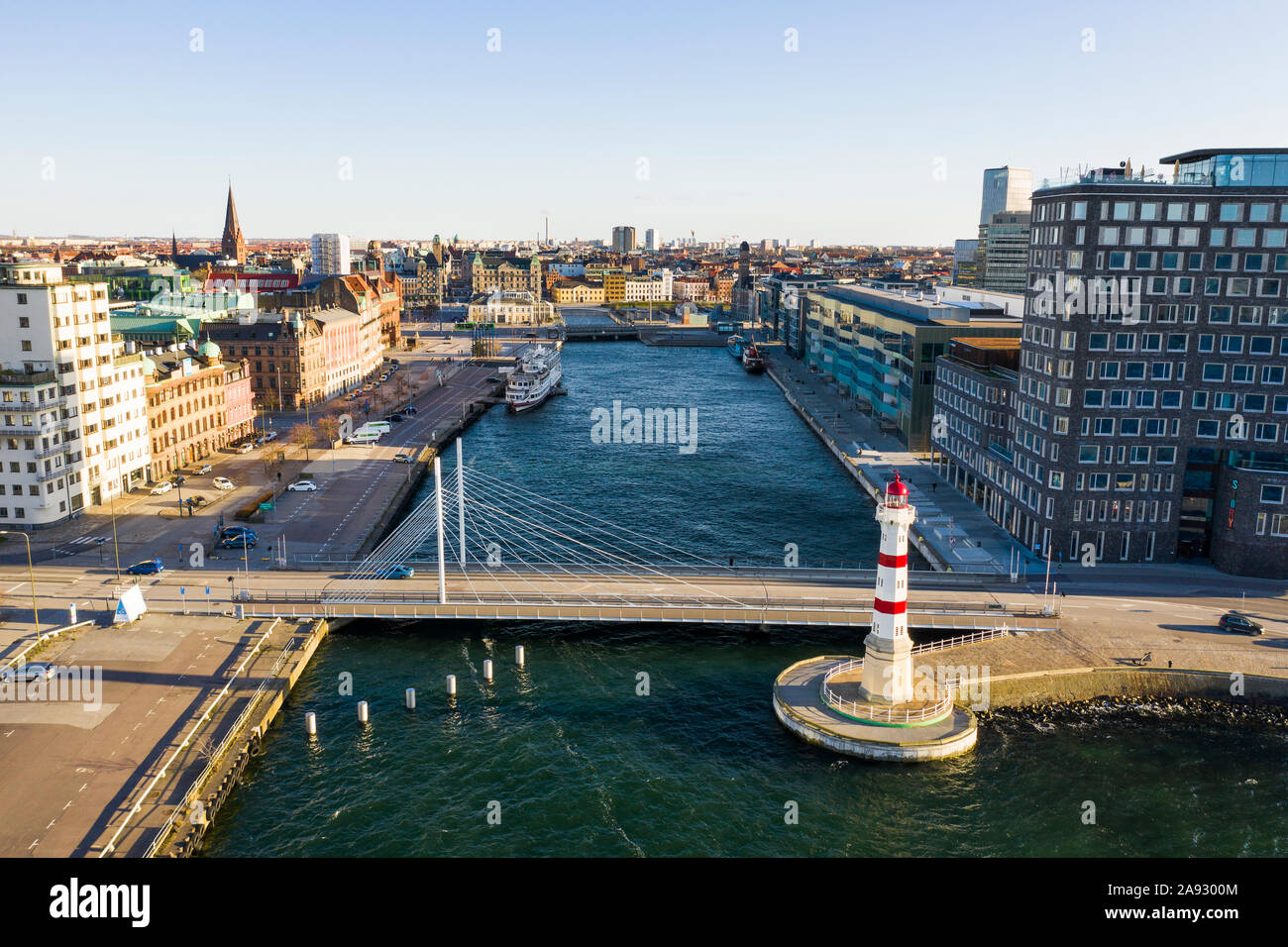 Sea bridge building hi-res stock photography and images - Alamy