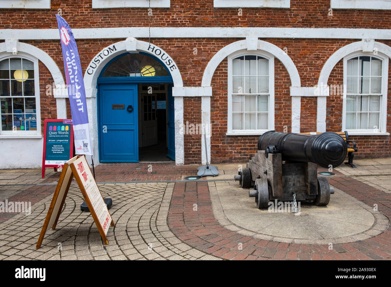 Cannon exeter hi-res stock photography and images - Alamy