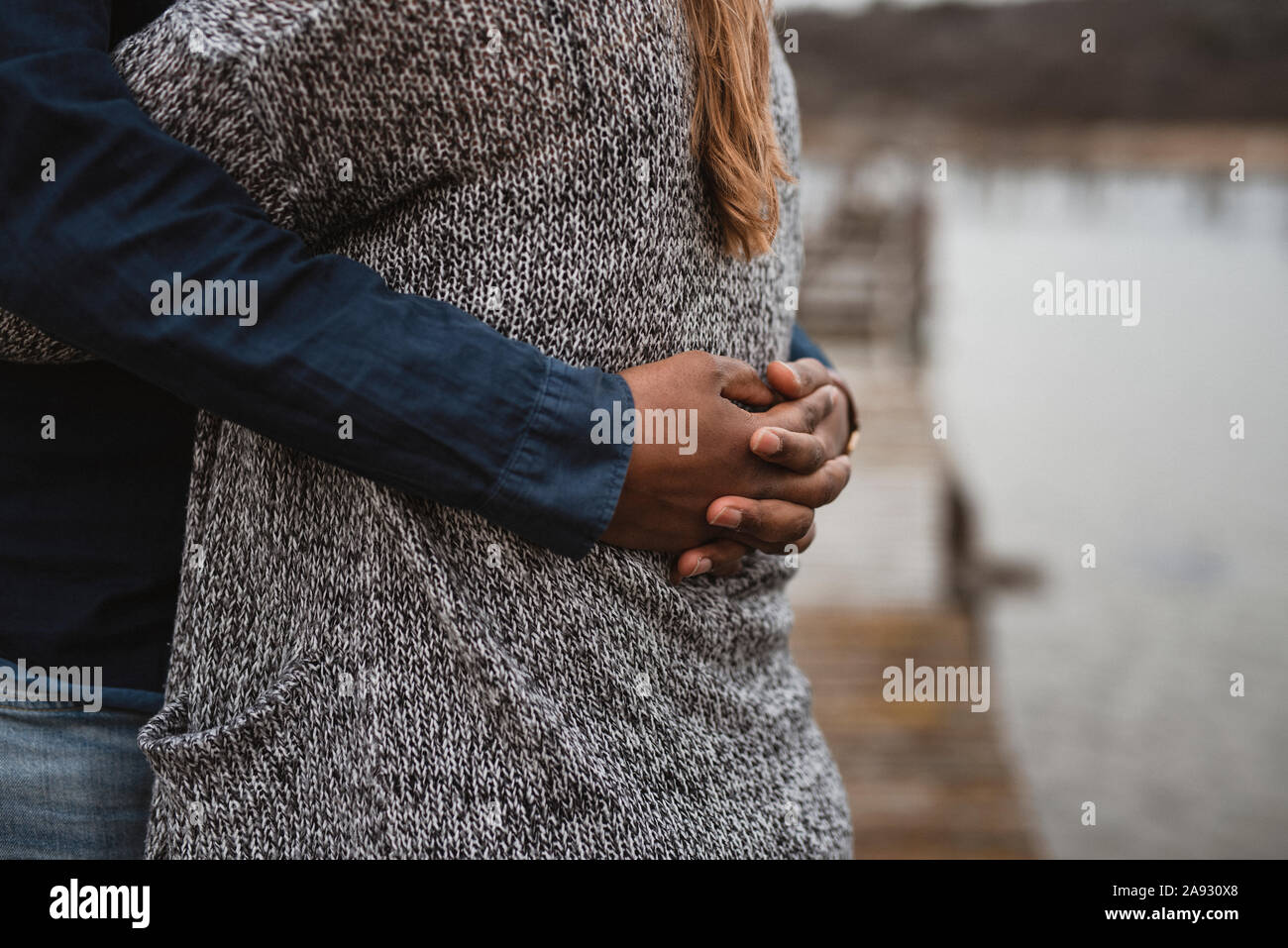 Couple color hi-res stock photography and images - Alamy