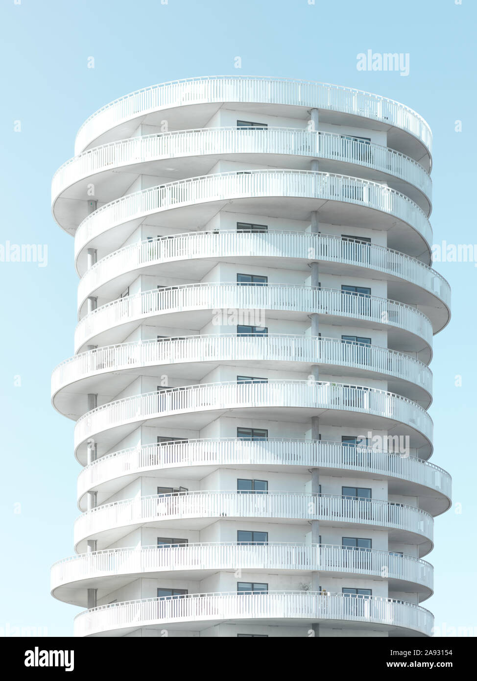 Exterior view modern block hi-res stock photography and images - Alamy