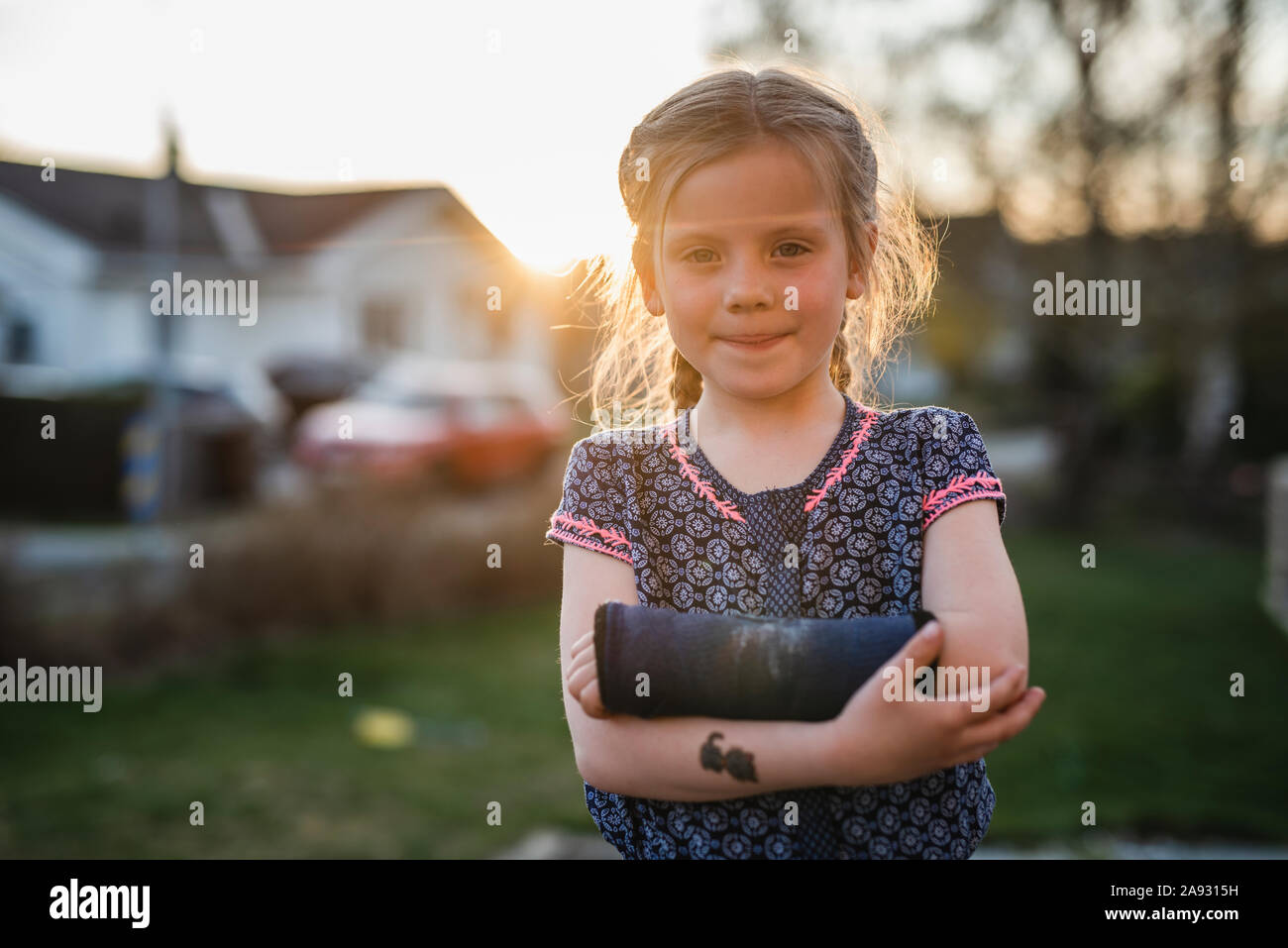 Girls arm hi-res stock photography and images - Alamy