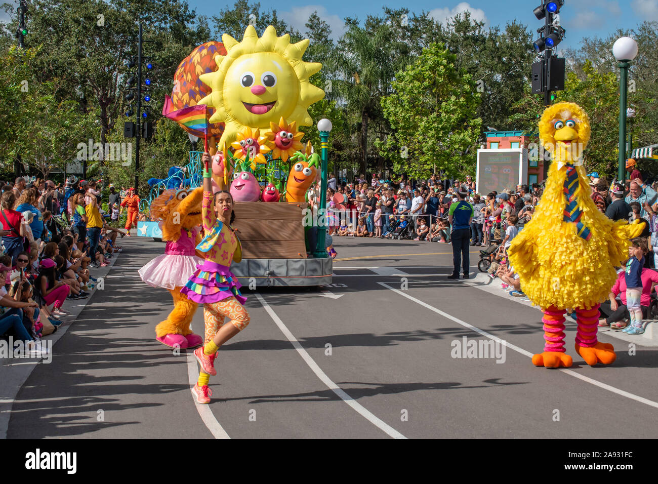 Orlando, Florida November 09, 2019. Big Bird and dancers in Sesame ...