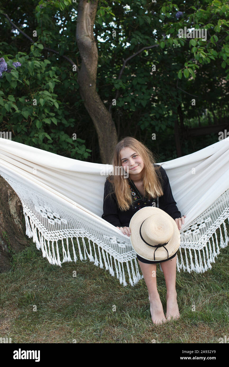 Girl Relaxing Hammock Garden High Resolution Stock Photography and ...