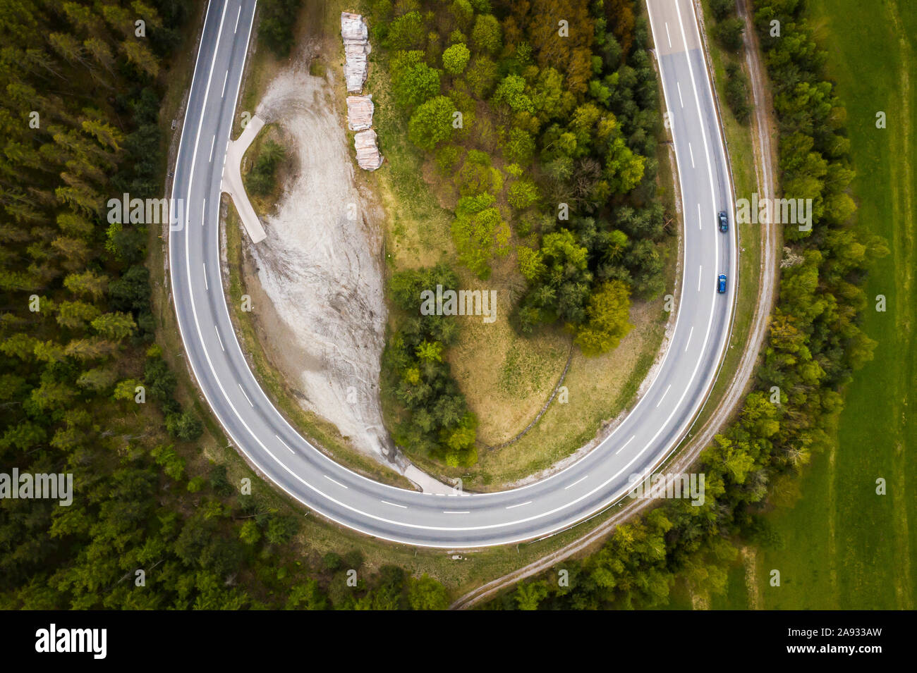 Image of road hi-res stock photography and images - Alamy