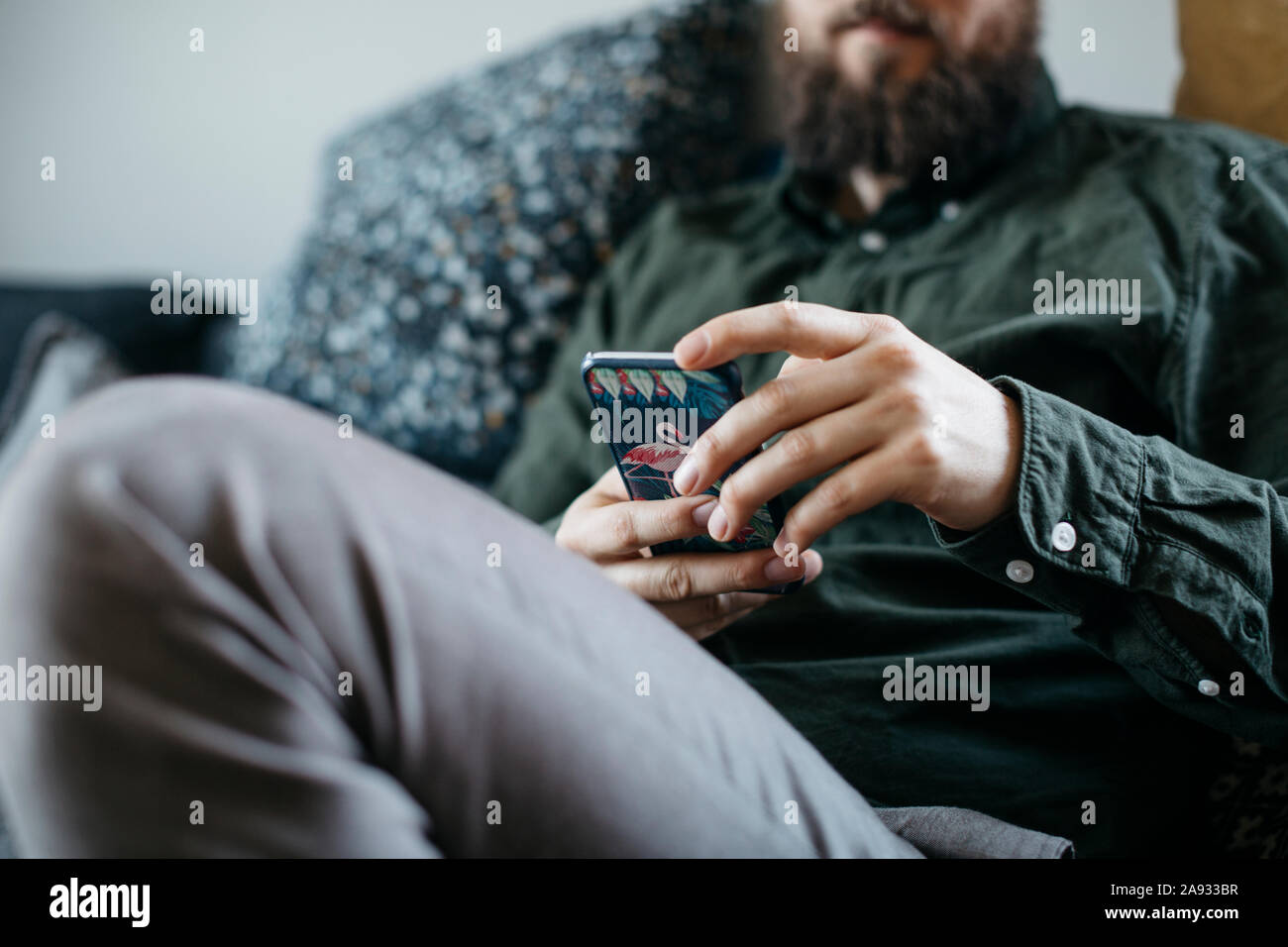 Human and phone hi-res stock photography and images - Alamy