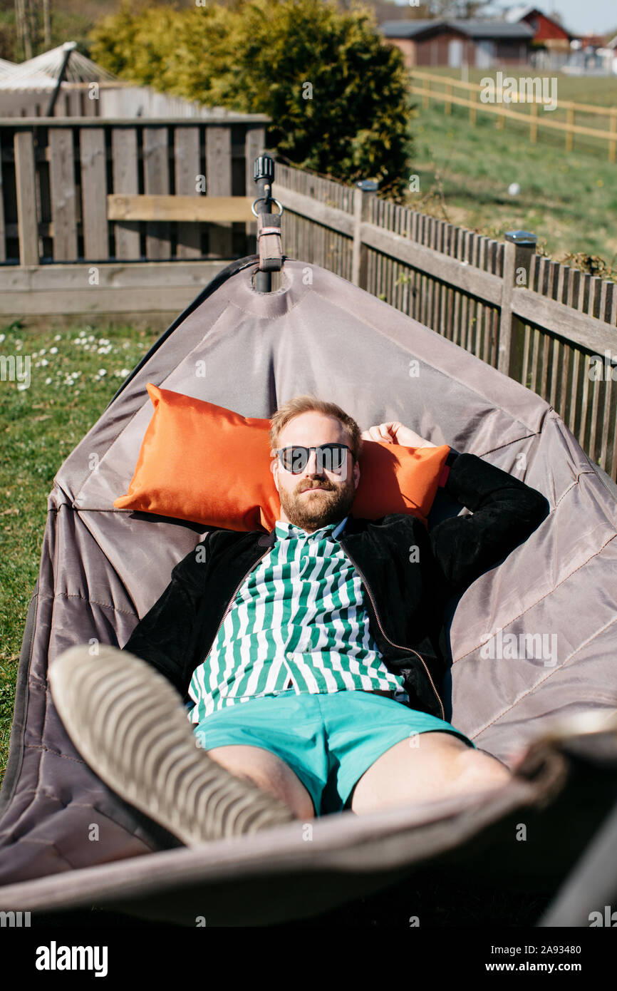 Hammock men hi-res stock photography and images - Alamy