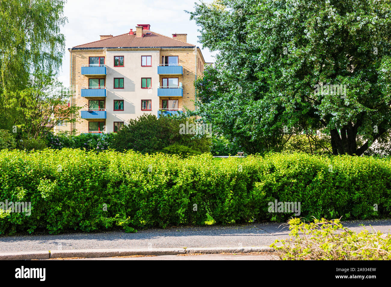 Hedge block hi-res stock photography and images - Alamy