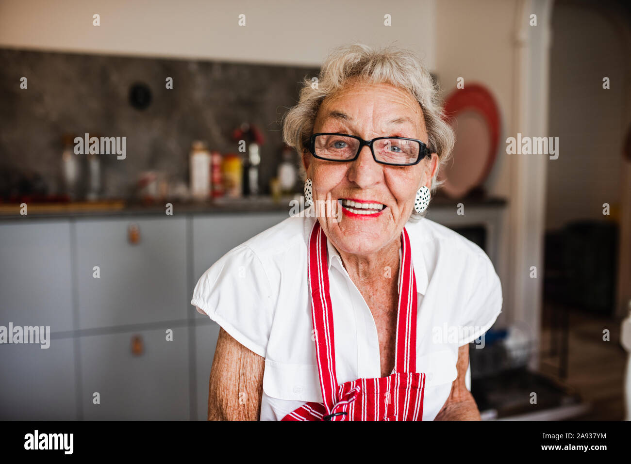 60 69 woman smiling hi-res stock photography and images - Alamy