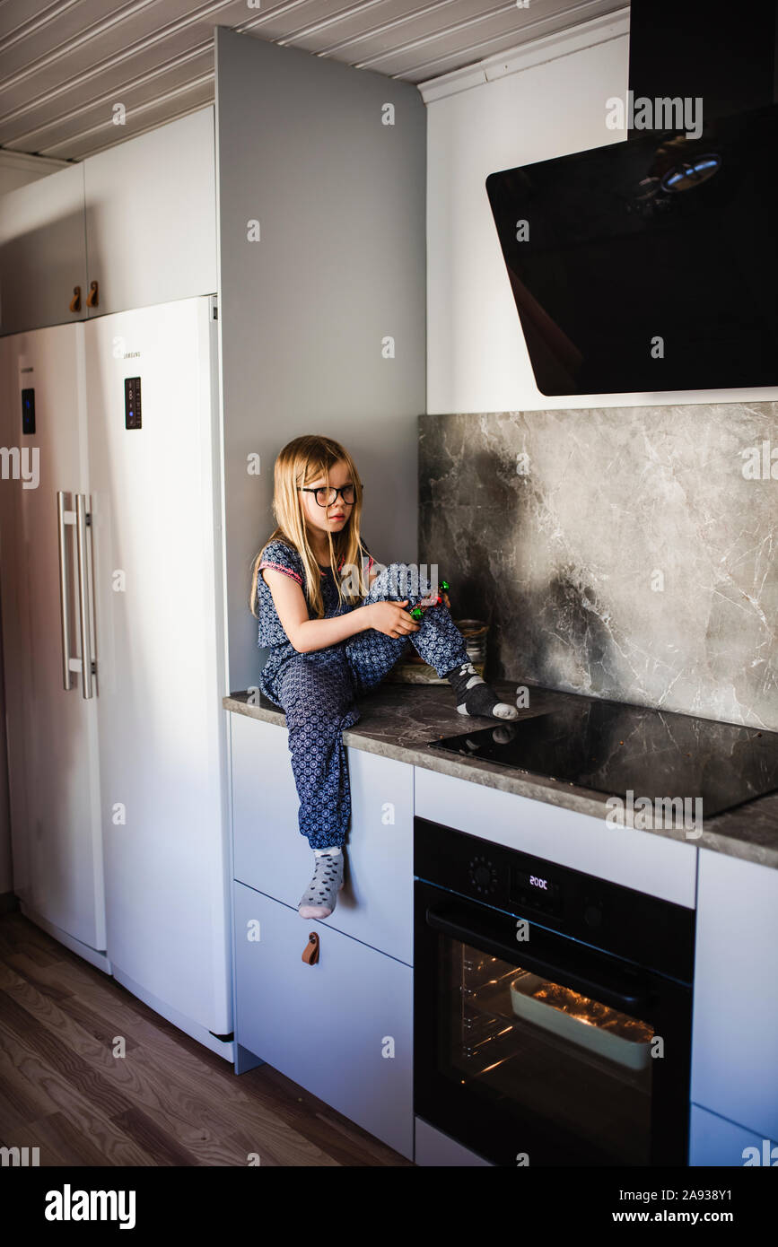 People looking in cupboard hi-res stock photography and images - Alamy