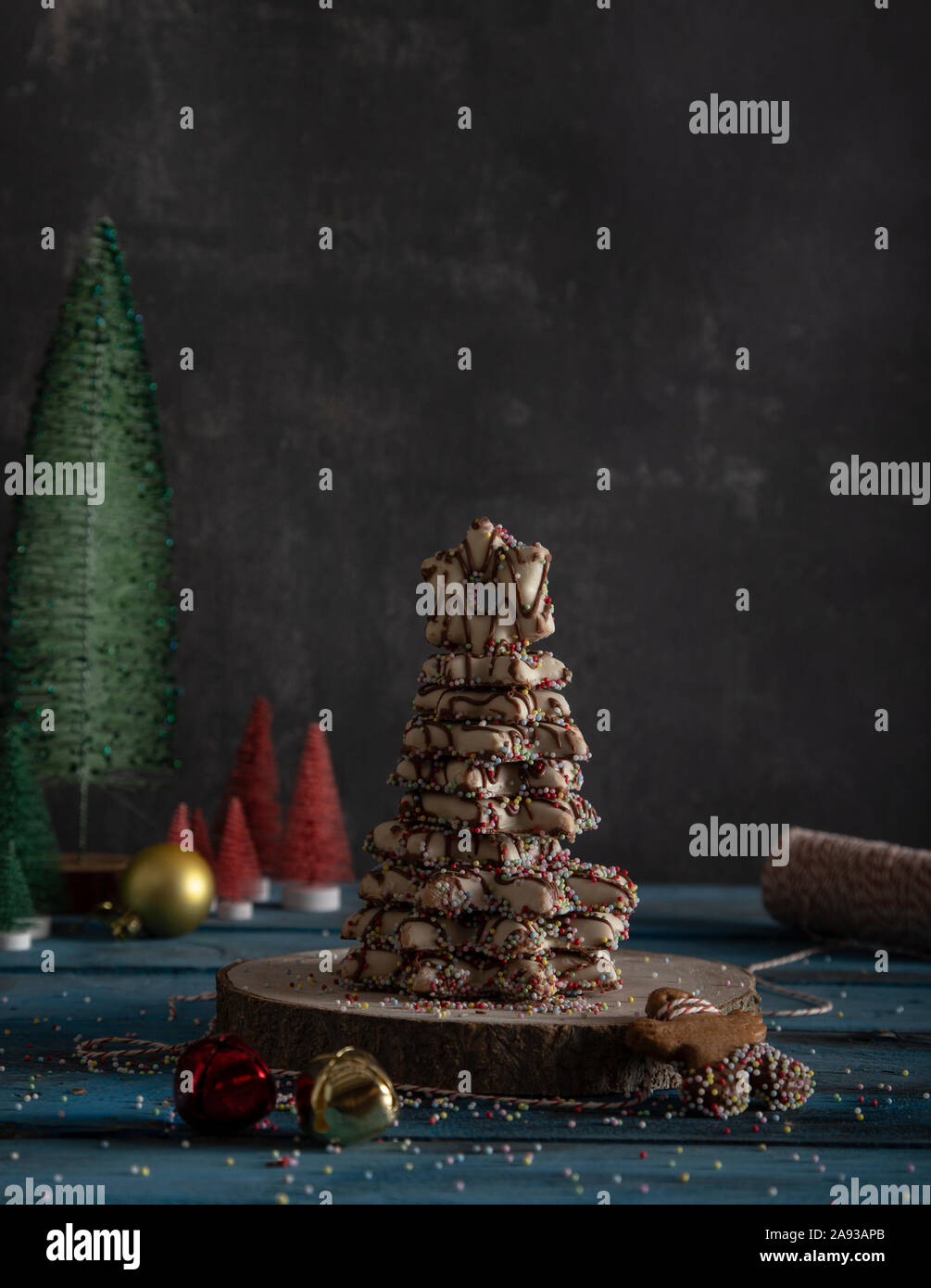 Ginger cookie hi-res stock photography and images - Alamy