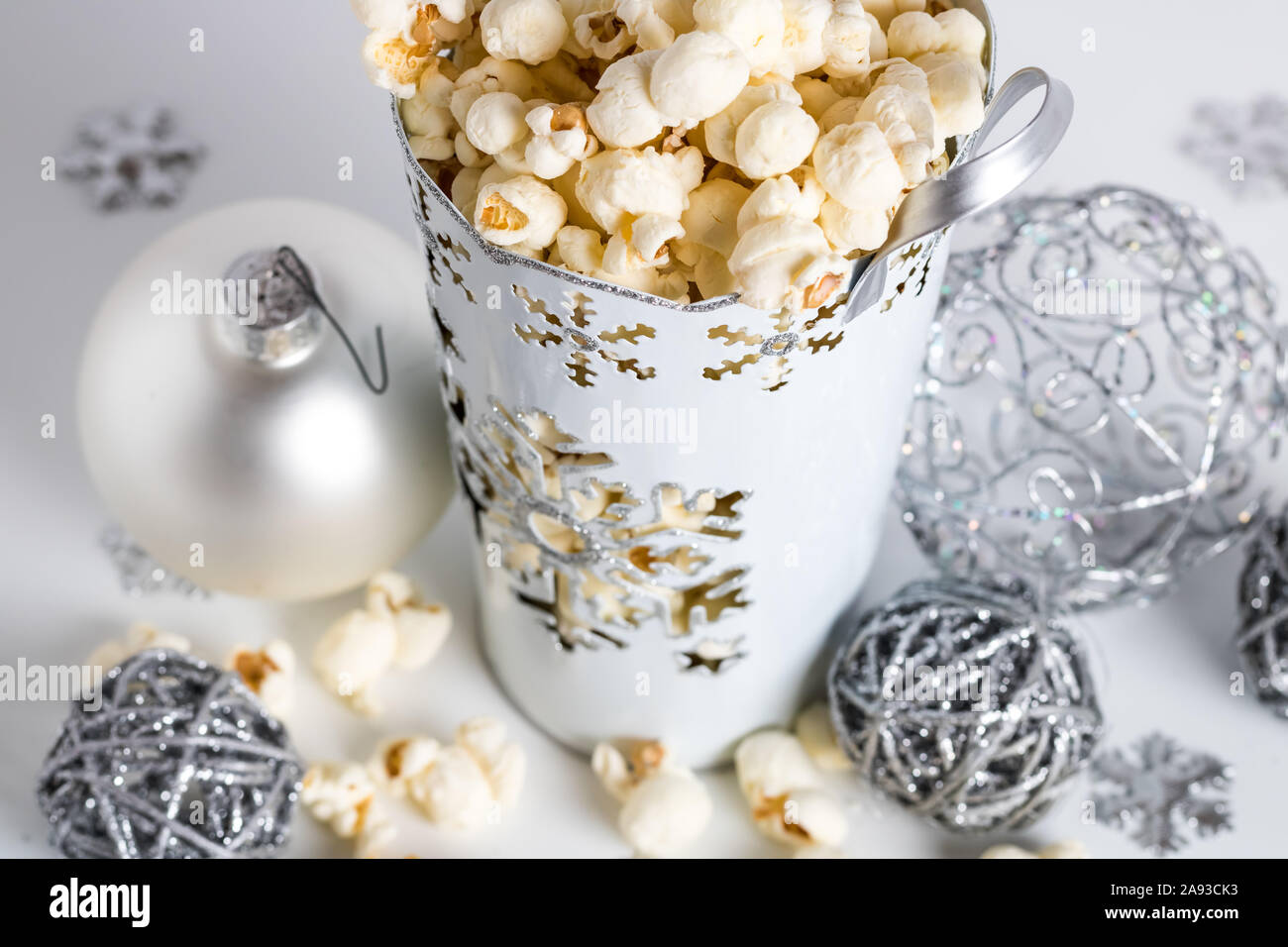 Silver sprinkle hi-res stock photography and images - Alamy