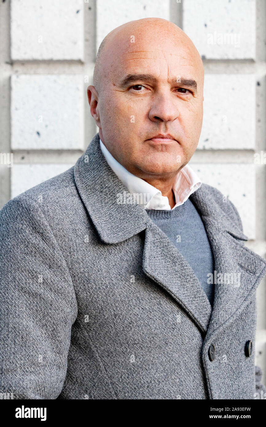 Crime reporter hi-res stock photography and images - Alamy