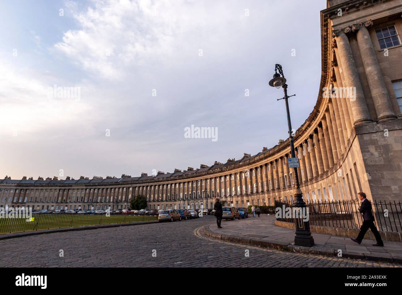 Royal Crescent, a row of 30 terraced houses, Bath, Somerset, England ...