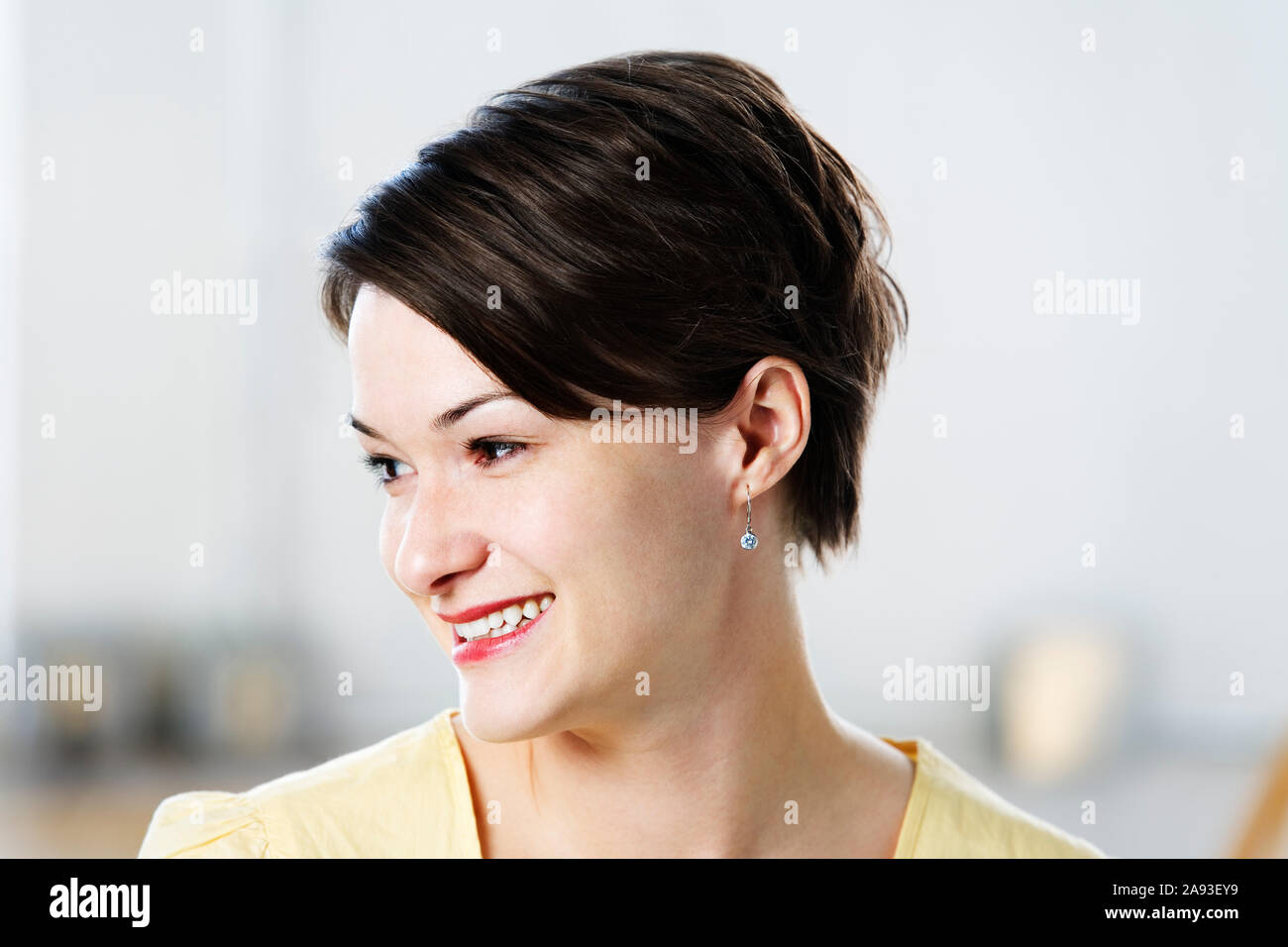 Short haired smiling smile smiles hi-res stock photography and images ...