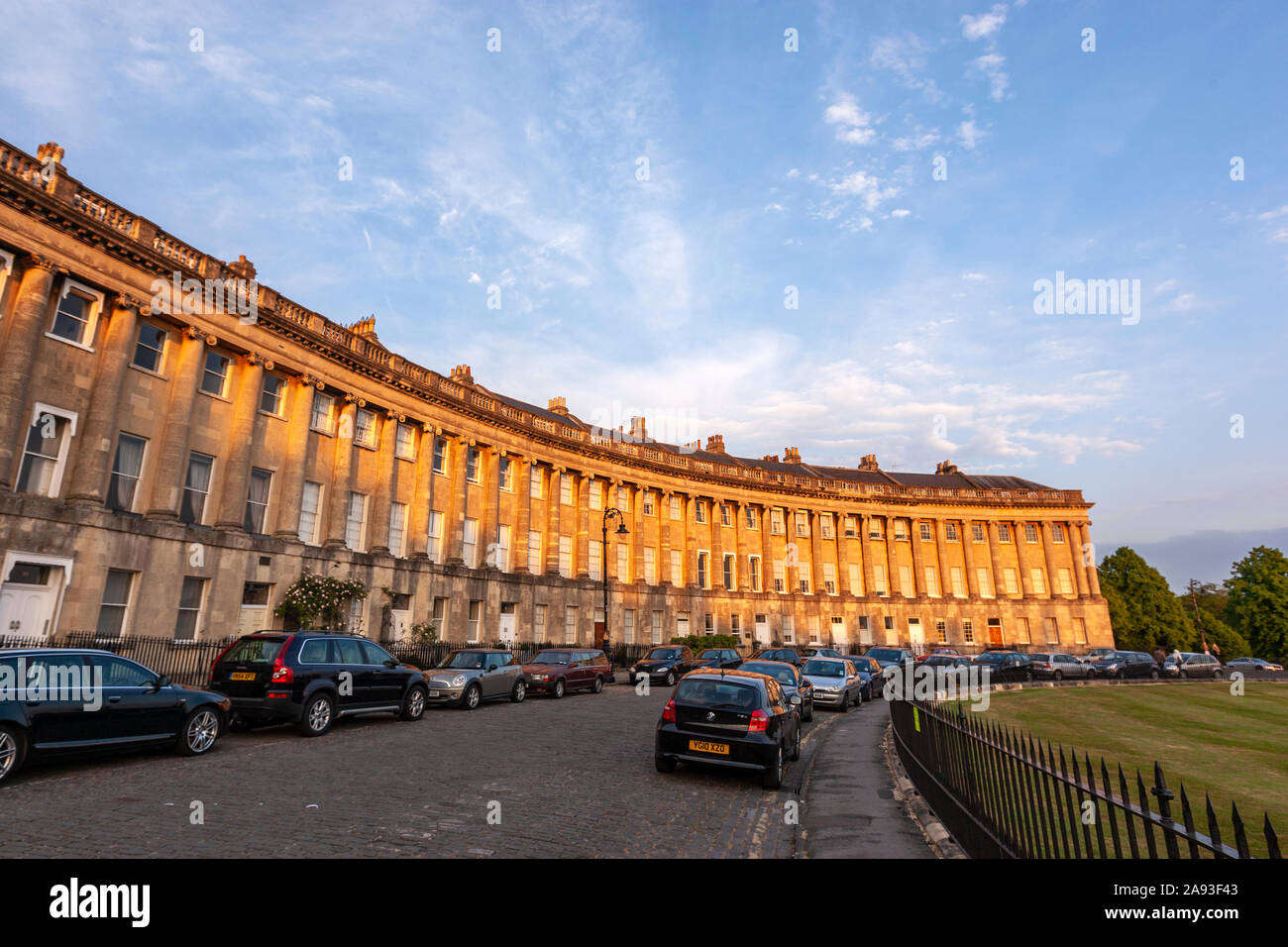 Royal Crescent, a row of 30 terraced houses, Bath, Somerset, England ...