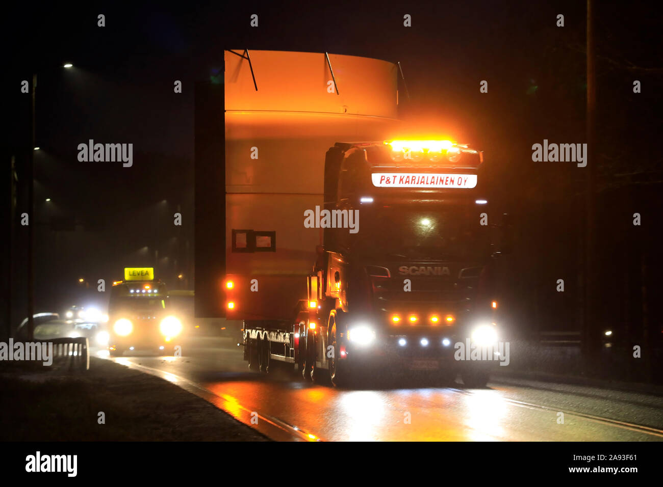 Scania semi trailer oversize load transport of a 5,5 m high steel frame ...