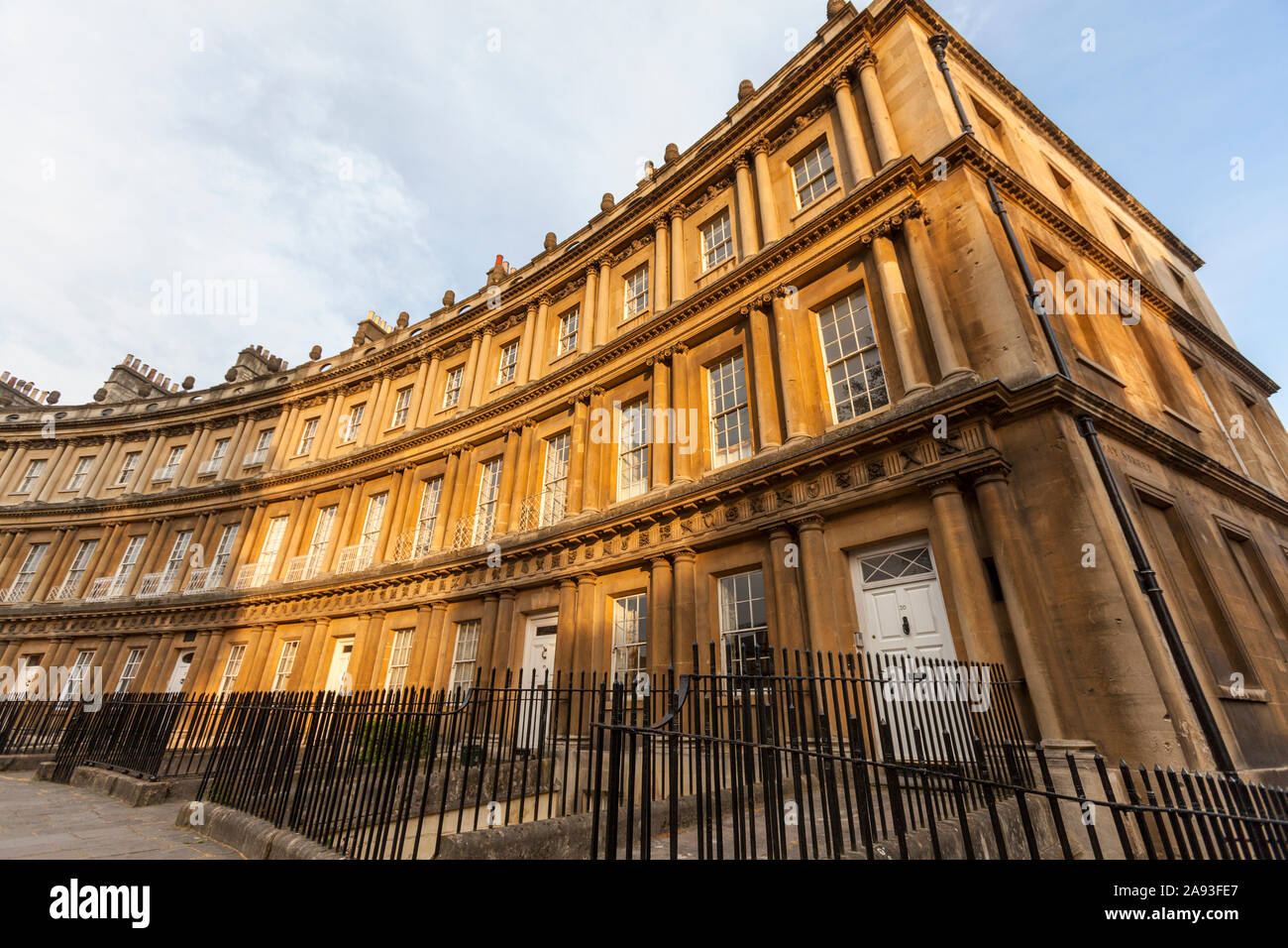 Royal Crescent, a row of 30 terraced houses, Bath, Somerset, England ...