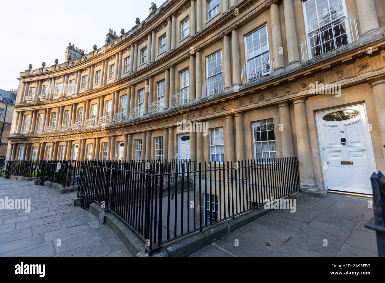 Royal Crescent, a row of 30 terraced houses, Bath, Somerset, England ...