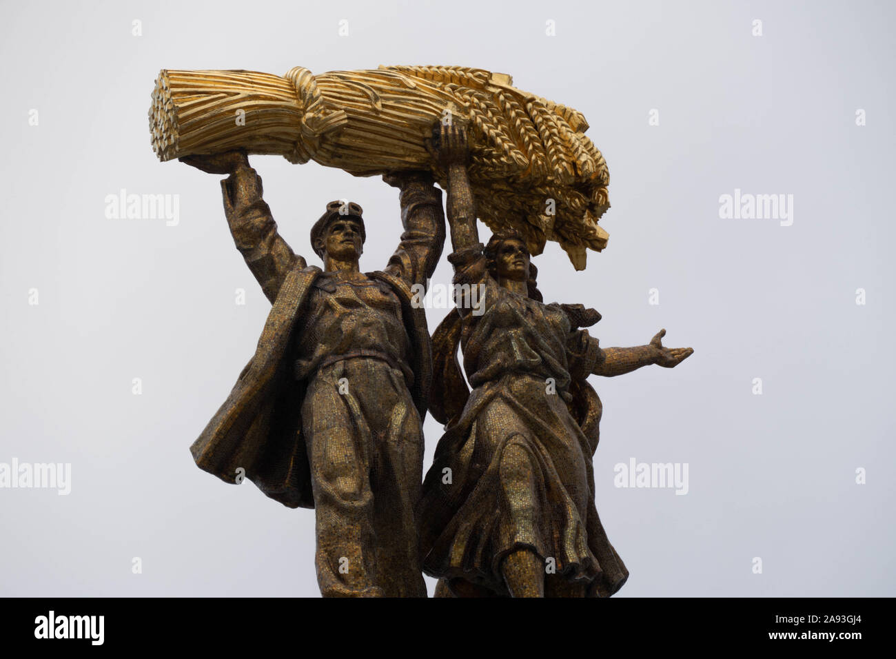 Communist statue woman hi-res stock photography and images - Alamy