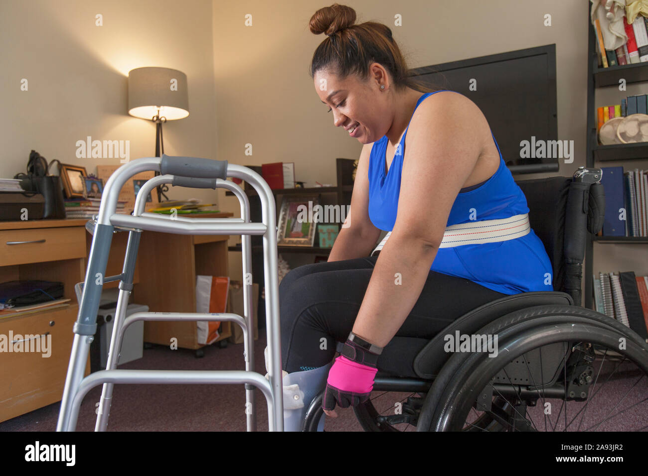 Leg brace girl hi-res stock photography and images - Alamy