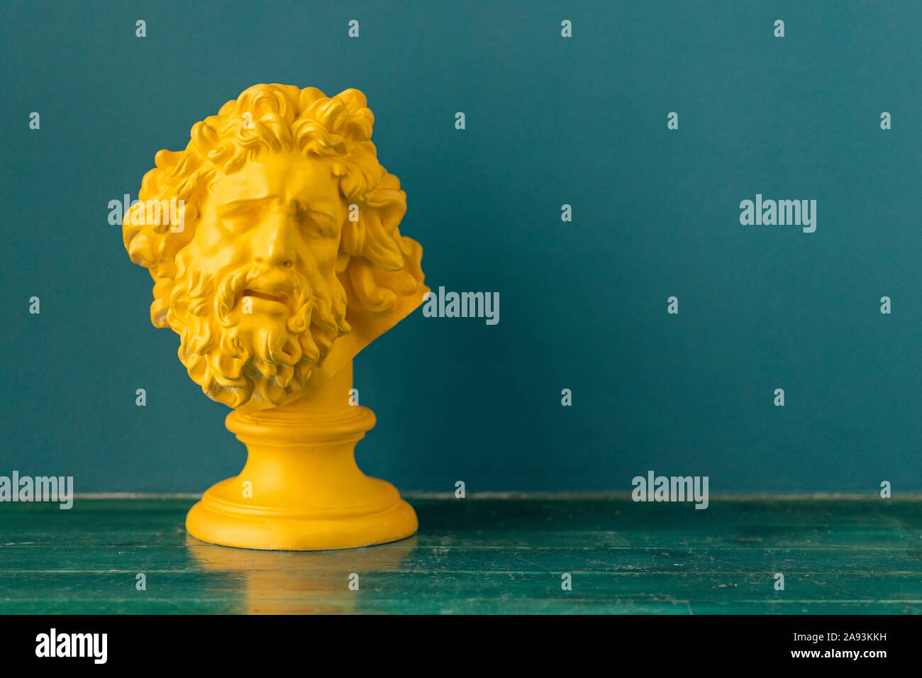 Greek Sculpture Beard at Sandra Madrigal blog