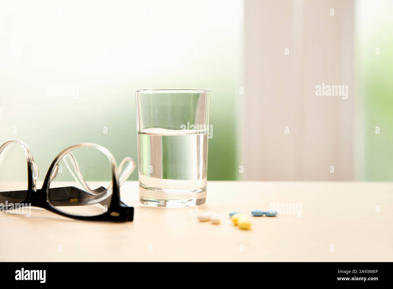 Glass stock image hi-res stock photography and images - Alamy