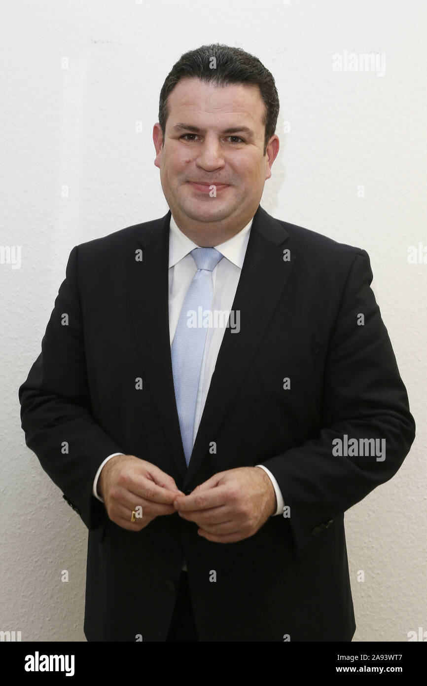 Die heil hi-res stock photography and images - Alamy