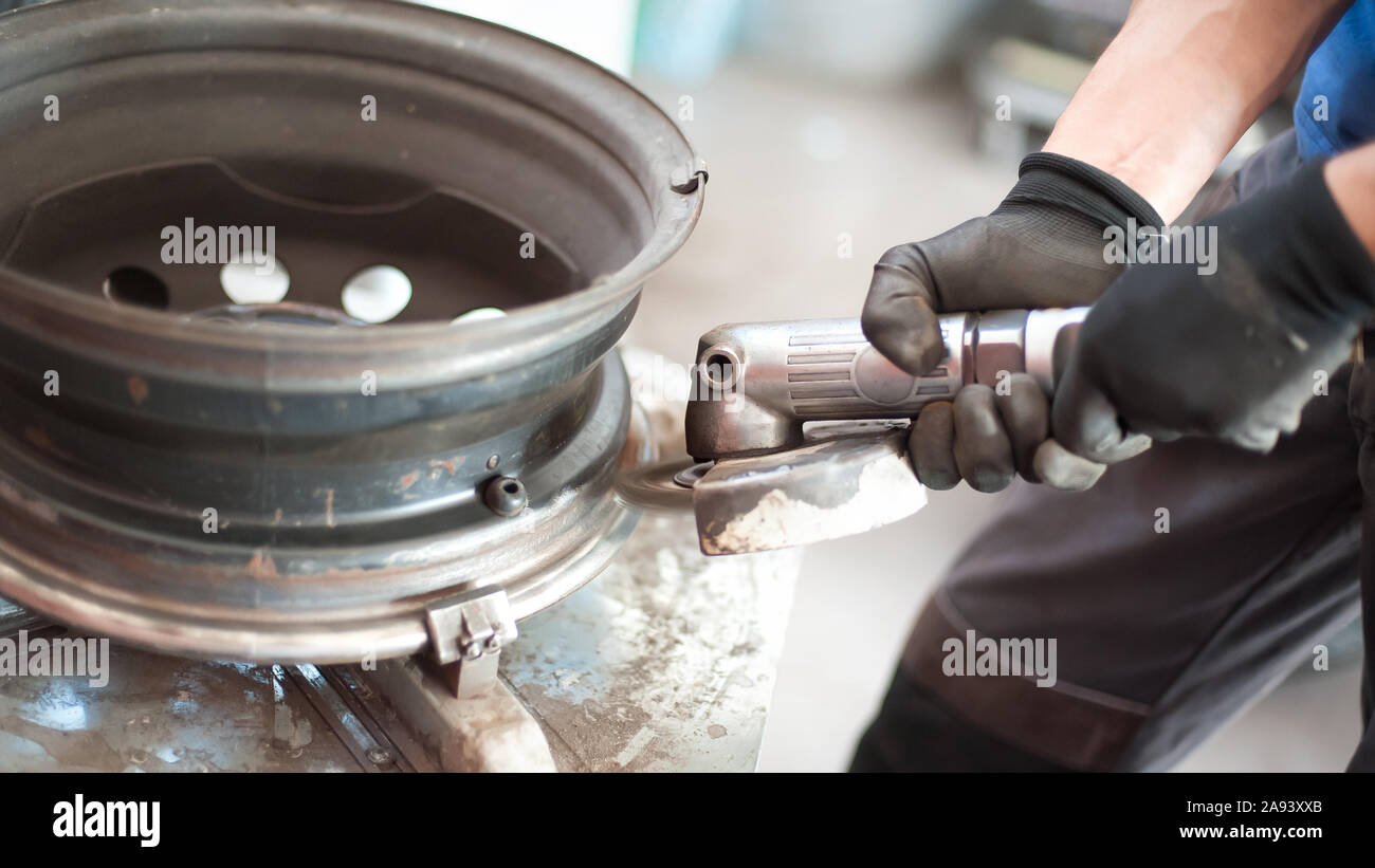 Grinding vehicle hi-res stock photography and images - Alamy