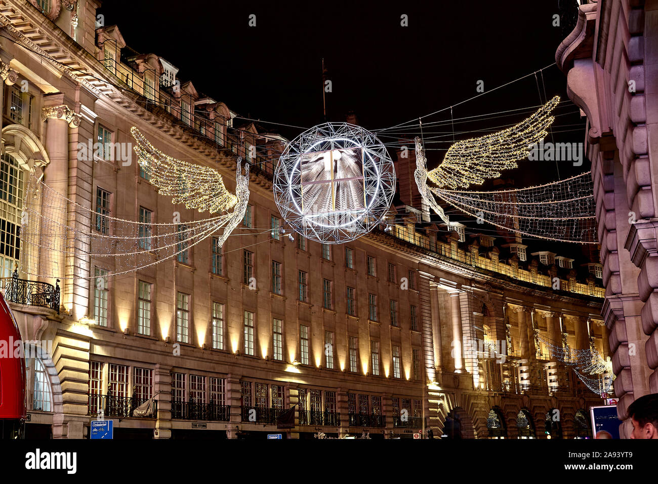 The world-famous Regents shopping street with the iconic Spirit of ...
