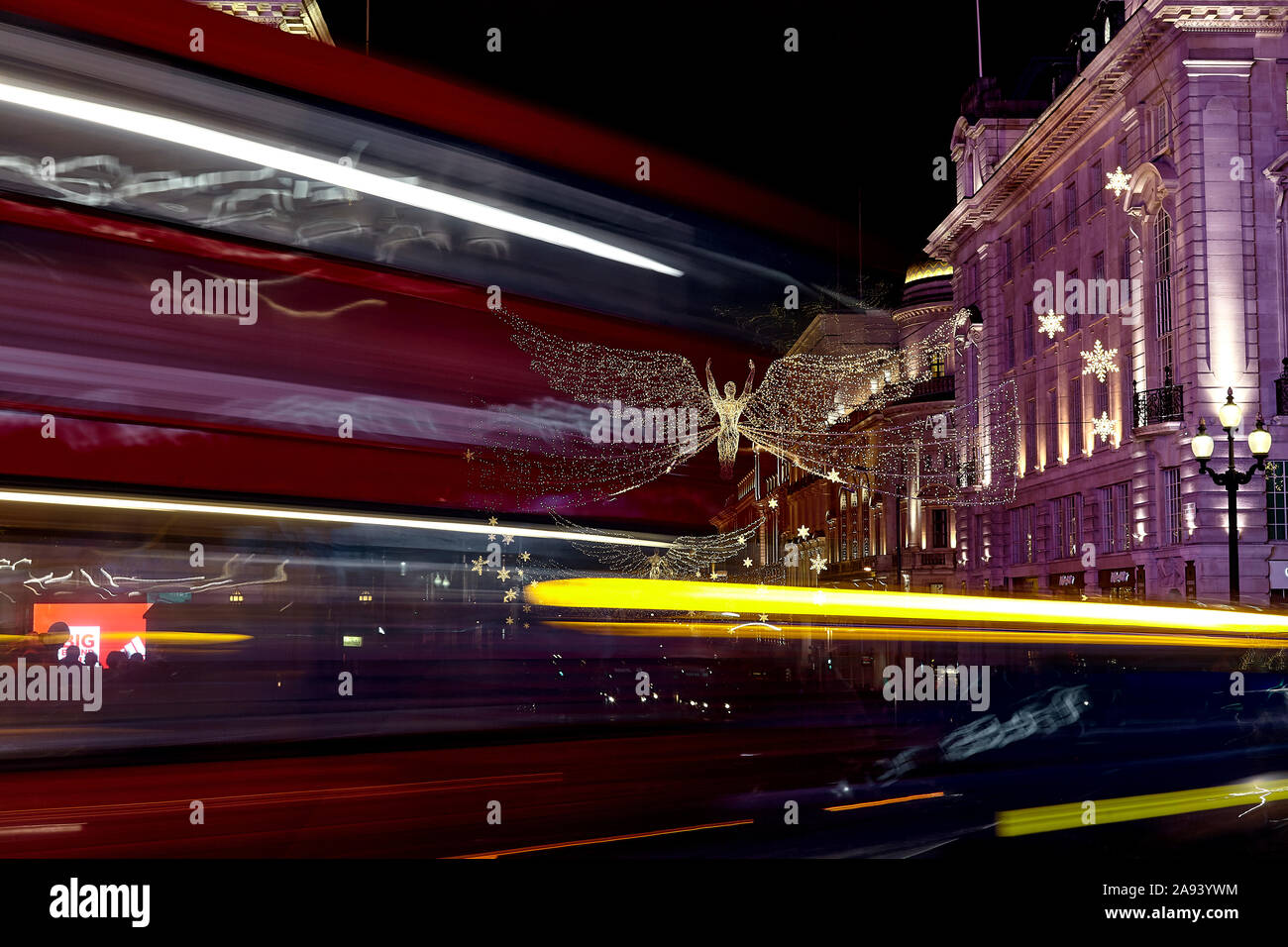 The world-famous Regents shopping street with the iconic Spirit of ...