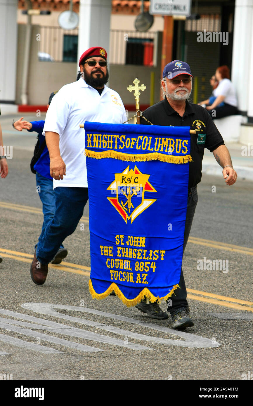 Columbus day parade hi-res stock photography and images - Alamy