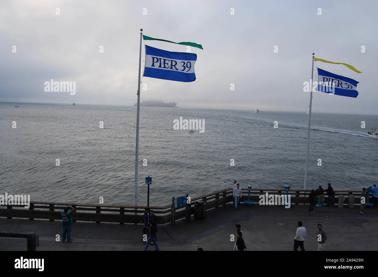 Pier 99 hi-res stock photography and images - Alamy