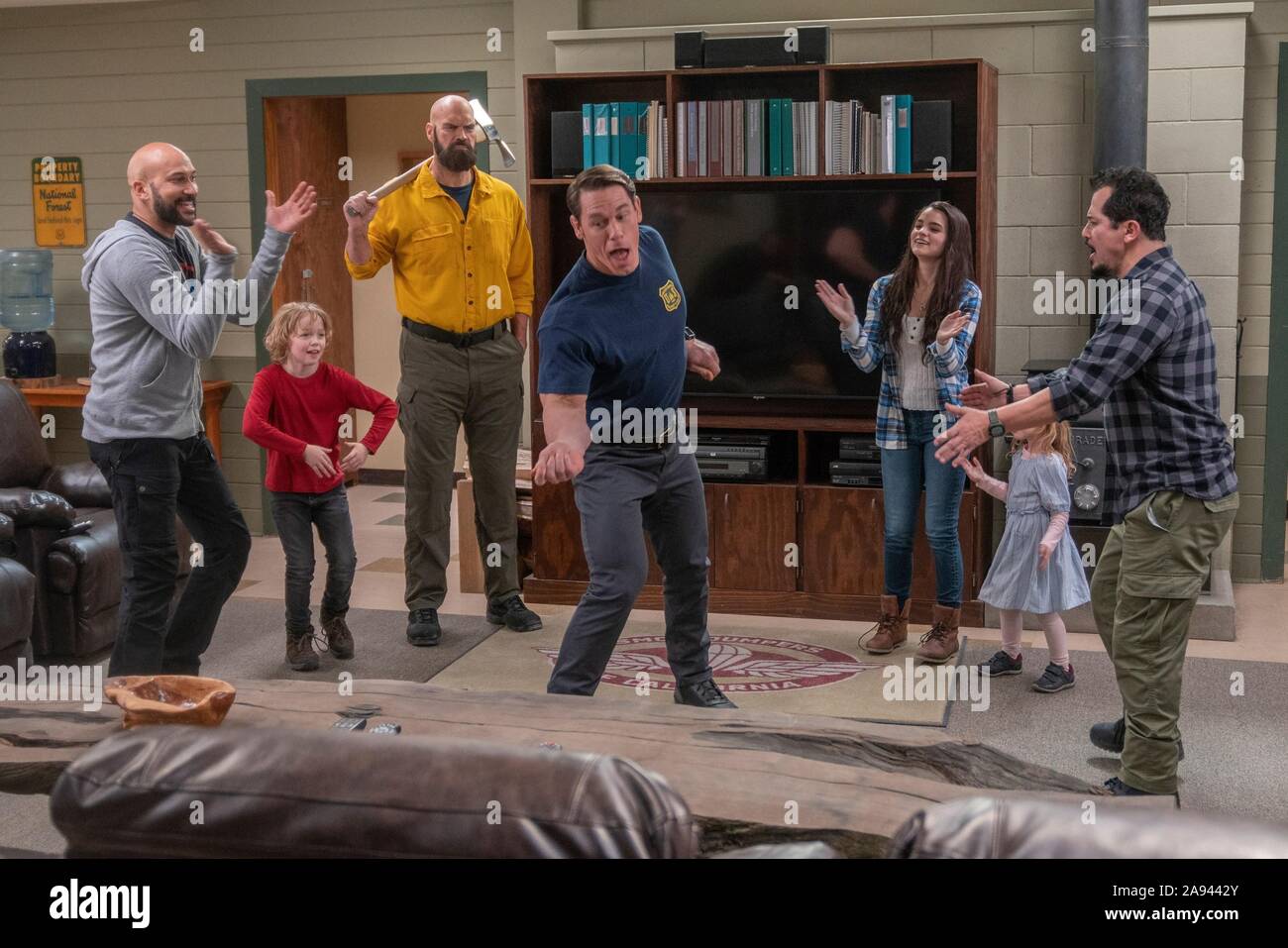 PLAYING WITH FIRE, from left: Keegan-Michael Key, Christian Convery ...